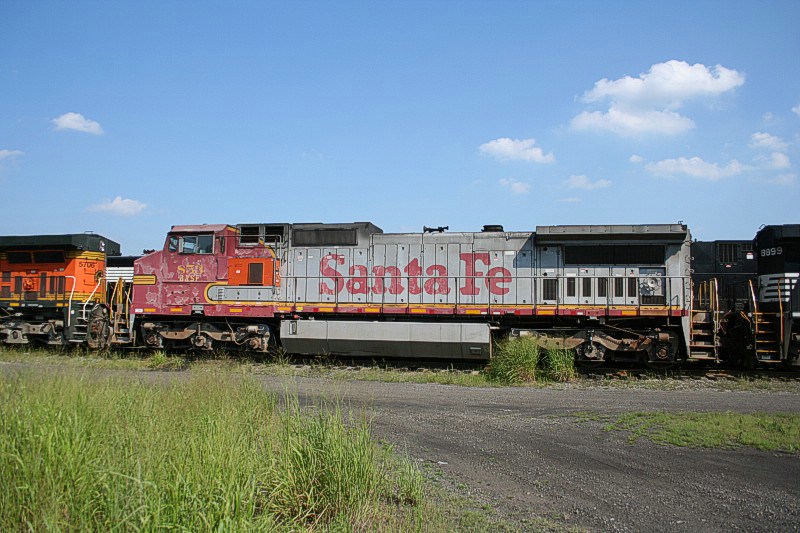 BNSF 853